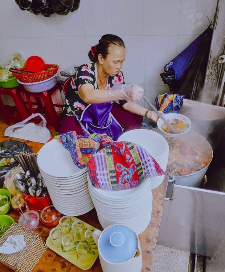 Nhớ hoài hương vị bún riêu cô Lan
